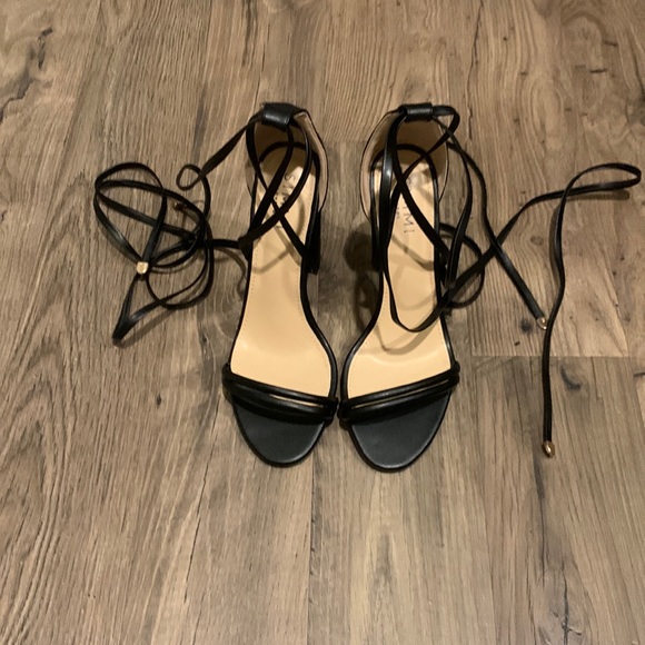 Simmi London | Shoes | Gently Worn Simmi Shoes Brand Black Strap Up M 4 ...